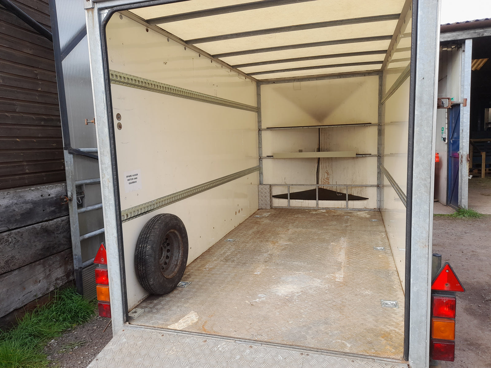 Box Van Trailer with Ramp for Hire, 12ft x 6ft